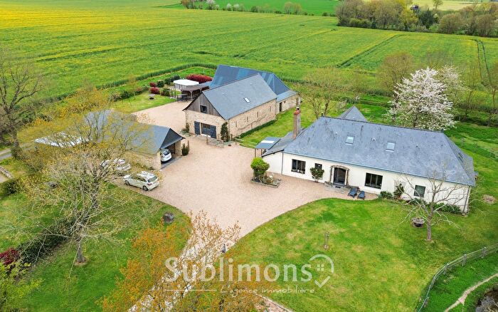 Maison à vendre - Brain-sur-Longuenée - 11 pièces - 9 chambres