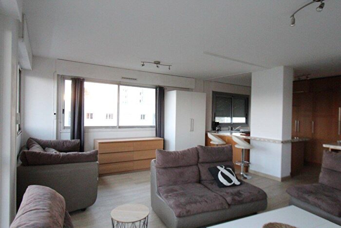 Jules Verne, Nantes : Appartement 3 pièces à louer