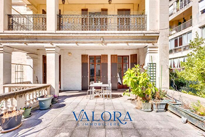 Appartement à vendre - Marseille e , Perier - 6 pièces - 4 chambres