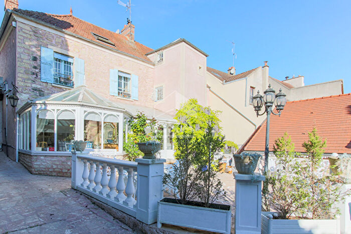 Beynes : Maison 10 pièces à vendre