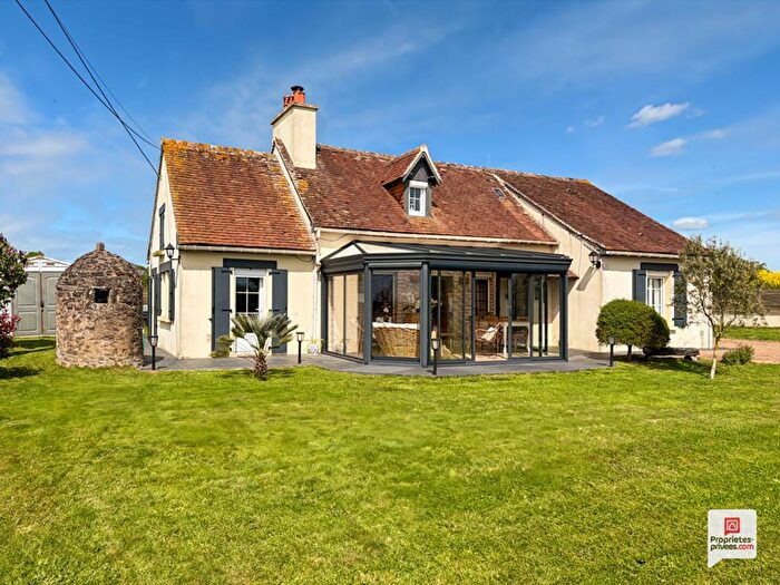 Coulans-sur-Gée : Maison 7 pièces à vendre