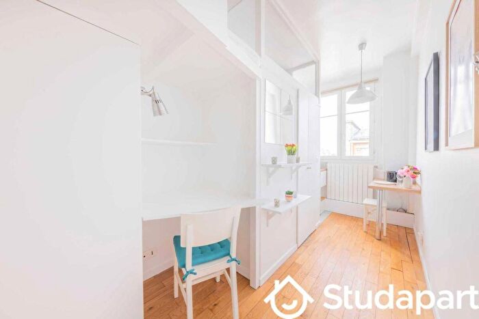 Appartement à louer - Chaillot, Paris ème arrondissement - 1 pièce