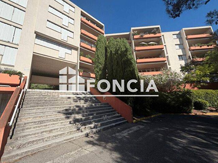 Appartement 4 pièces à Vieille Ville-Cativel, Gardanne, à louer