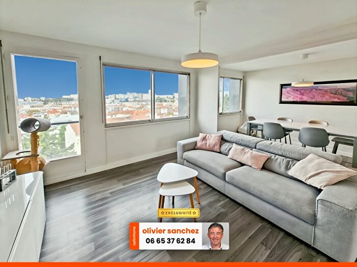 Appartement à vendre - Clermont-Ferrand, Vallières, Sallins, Poncillon - 3 pièces - 2 chambres