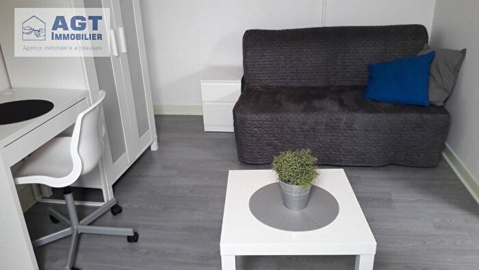 Appartement à louer - Centre Ville, Beauvais - 1 pièce