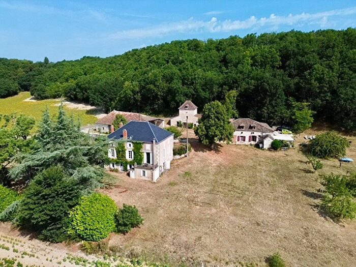 Maison 15 pièces à vendre - Hautefage-la-Tour