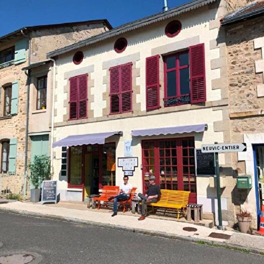 Maison à vendre - Châteauneuf-la-Forêt - 6 pièces - 1 chambre