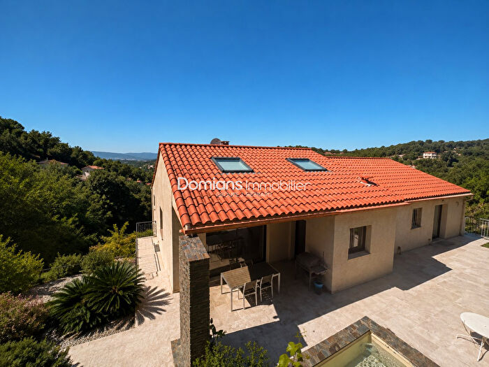 Maison 7 pièces à Le Boulou, à vendre