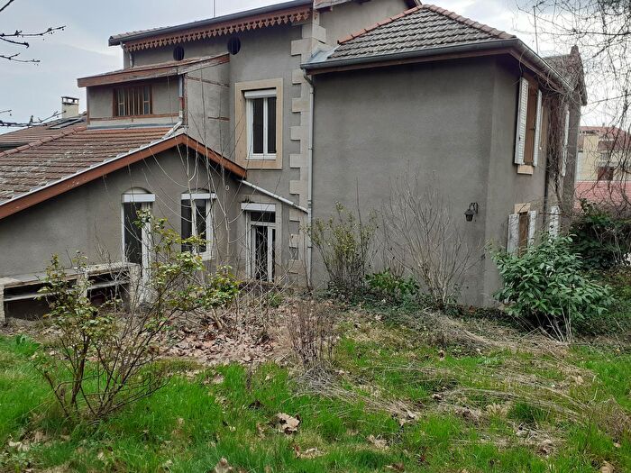 Maison à vendre - Saint-Chamond - 7 pièces - 5 chambres