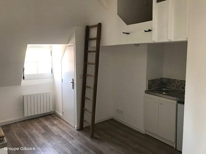 Appartement à louer - Quartiers Centre, Centre-ville - 1 pièce