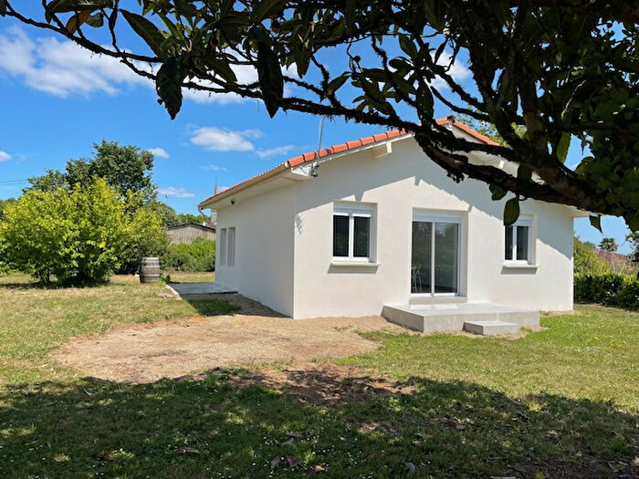 Maison 3 pièces à louer à Poyanne