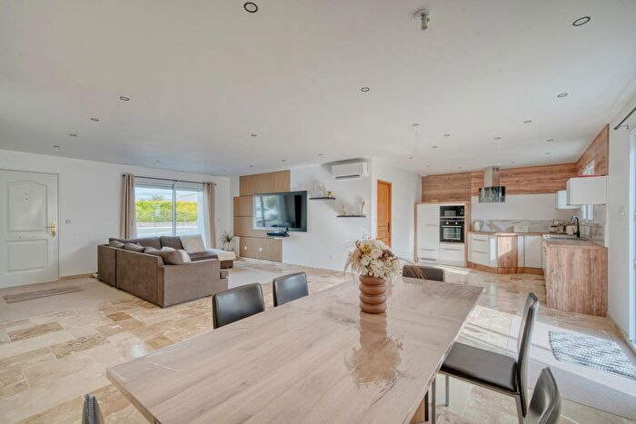 Maison 4 pièces à vendre à Villars-en-Pons