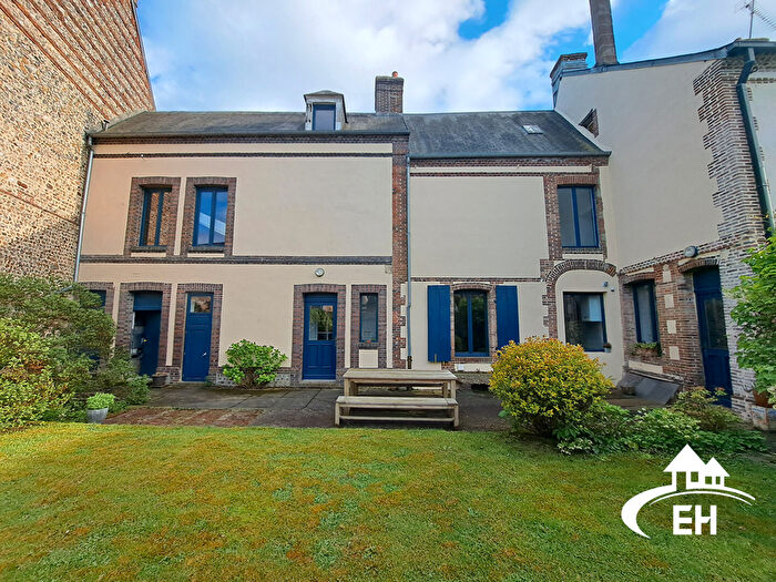 Maison à vendre - LAigle - 8 pièces - 4 chambres