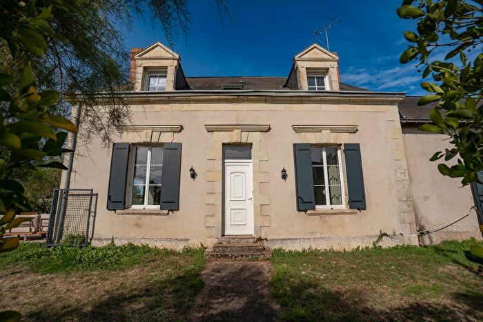 Soulaire-et-Bourg : Maison 7 pièces à vendre
