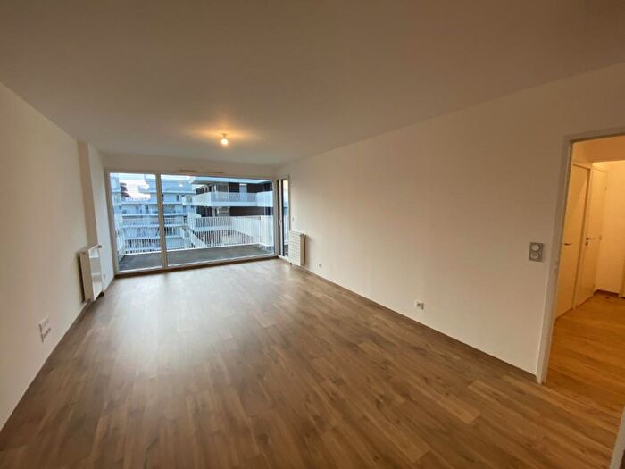 Appartement à louer - Cesson-Sévigné, Bourgchevreuil, Dézerseul, Pommeraie - 3 pièces - 2 chambres