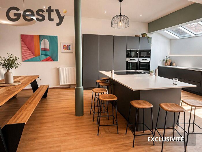 Centre, Rennes : Appartement 12 pièces à louer