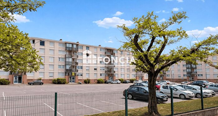 Appartement à vendre - Corbas - 4 pièces - 3 chambres