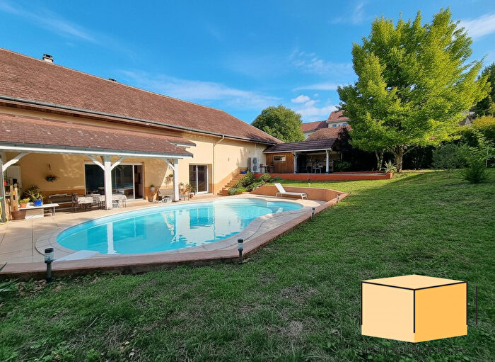 Maison à vendre - Belley - 7 pièces - 4 chambres