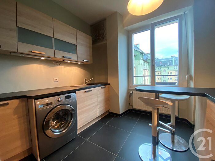 Appartement à louer - Belfort, Centre-ville, Fb de Montbéliard - 3 pièces - 2 chambres