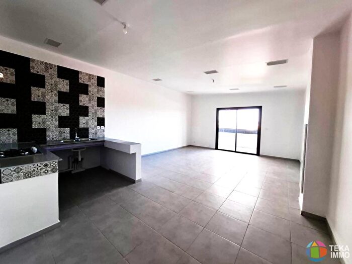 Appartement à louer - Saint-André - 3 pièces - 2 chambres