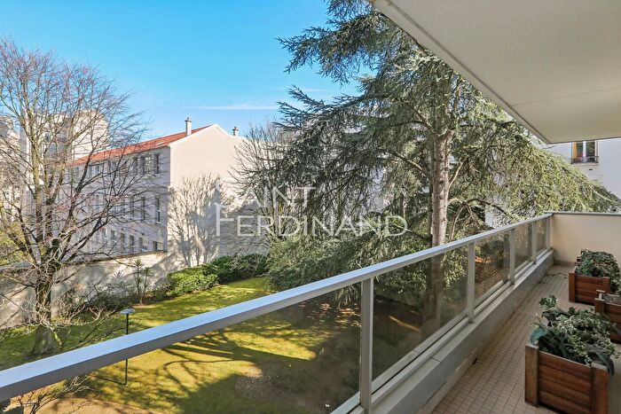 Appartement à vendre - Neuilly-sur-Seine, Plaine des Sablons - 5 pièces - 2 chambres