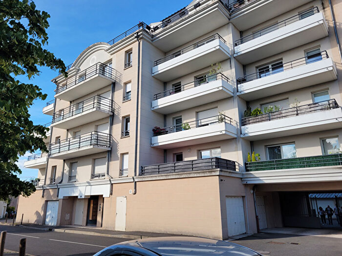 Appartement à vendre - Orléans, Soleil Levant, Champ de Mars - 2 pièces - 1 chambre