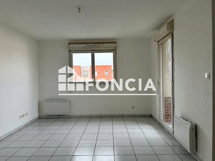 Appartement à louer - Faubourg de Mons-Pont Allant, Maubeuge - 2 pièces - 1 chambre