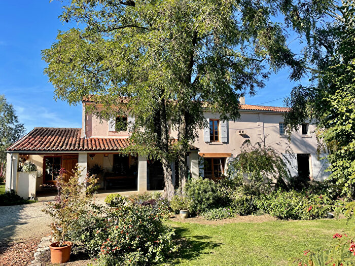 Maison à vendre - Les Nouillers - 5 pièces - 3 chambres