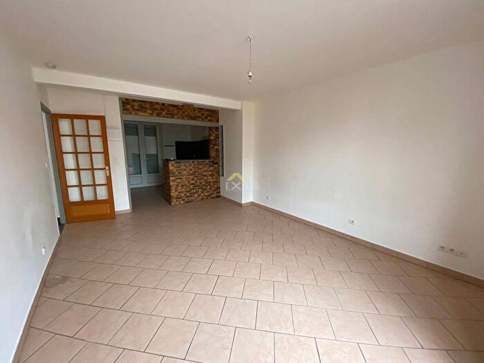Appartement à louer - Gassicourt, Mantes-la-Jolie - 2 pièces - 1 chambre