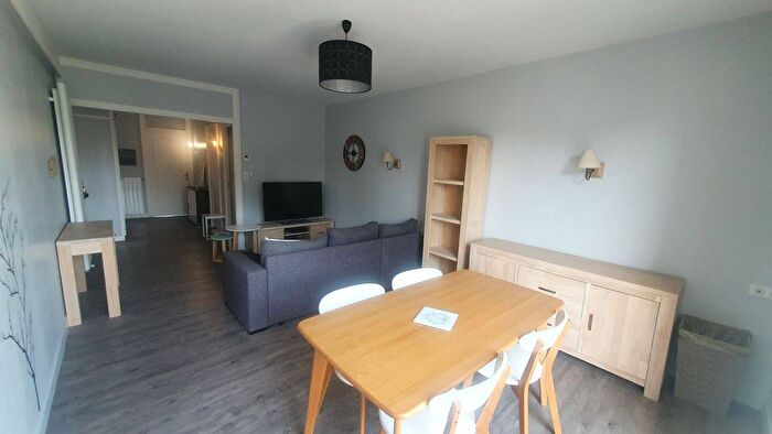 Appartement à louer - Perigueux - 3 pièces - 2 chambres