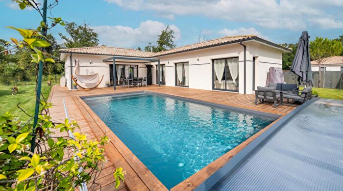 Maison à vendre - Pompertuzat - 4 pièces - 3 chambres