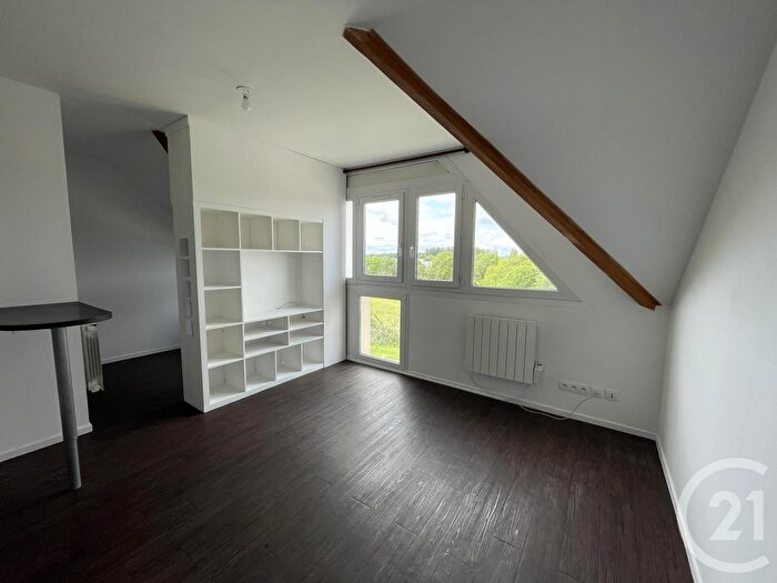 Appartement 1 pièce à louer - Brie-Comte-Robert, Centre-ville