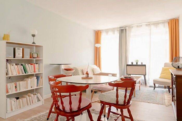 Appartement à louer - Bordeaux, Nansouty - 2 pièces - 1 chambre