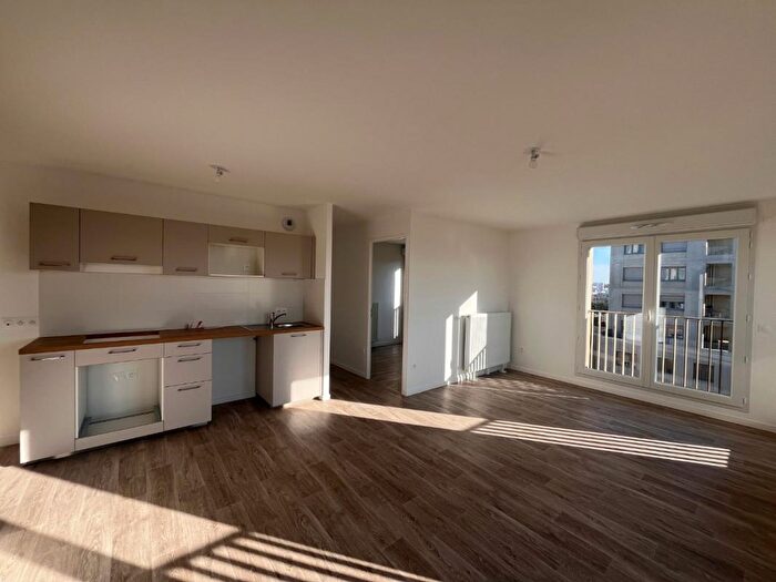 Appartement à louer - Bobigny, Centre-ville - 2 pièces - 1 chambre