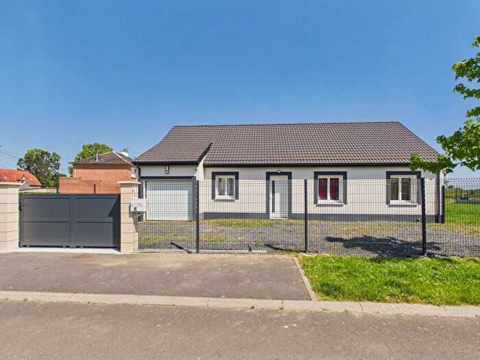 Estrées-Deniécourt : Maison 4 pièces à vendre