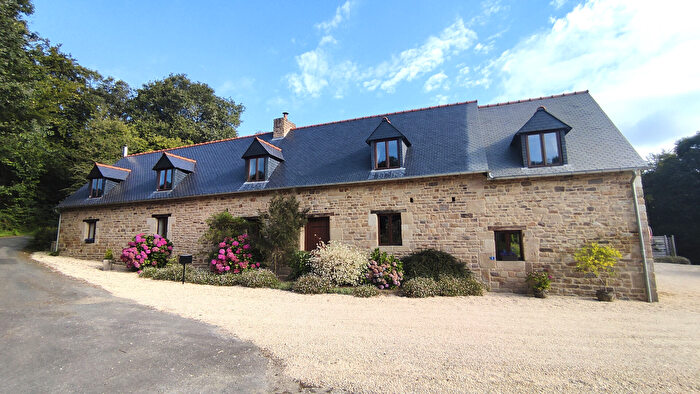 Maison à vendre - Locmalo - 8 pièces - 4 chambres