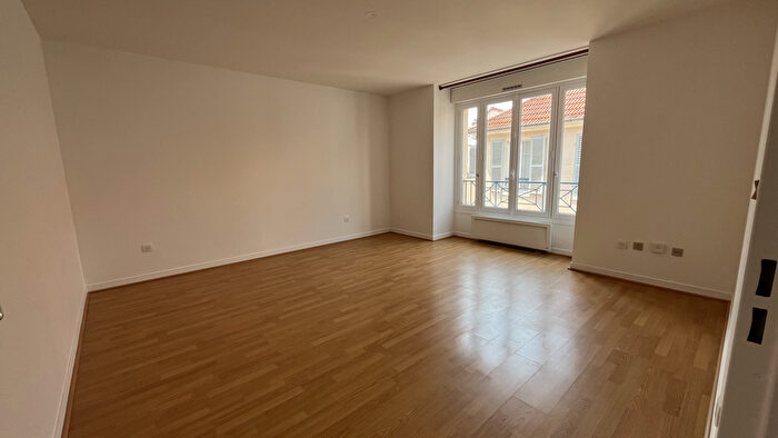 Appartement 2 pièces à Saint-Germain-en-Laye, Centre-ville, Quartiers forestiers, à louer