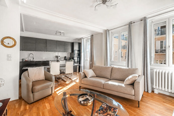Paris 17ème, Ternes, Maillot : Appartement 3 pièces à vendre