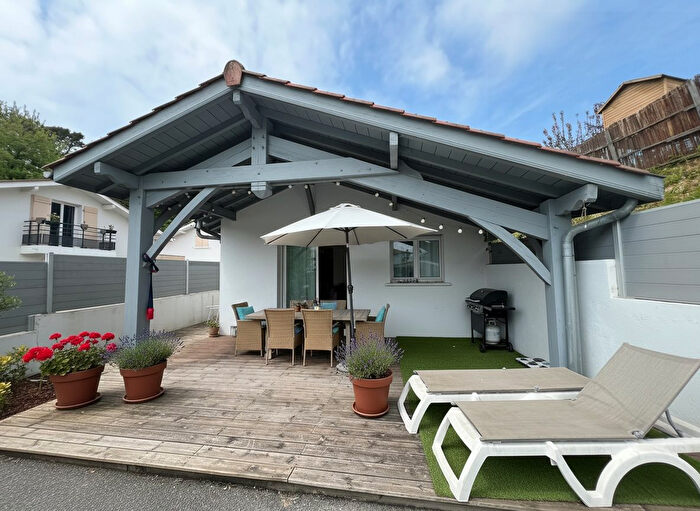Anglet, Centre-ville, Saint-Jean : Maison 4 pièces à vendre