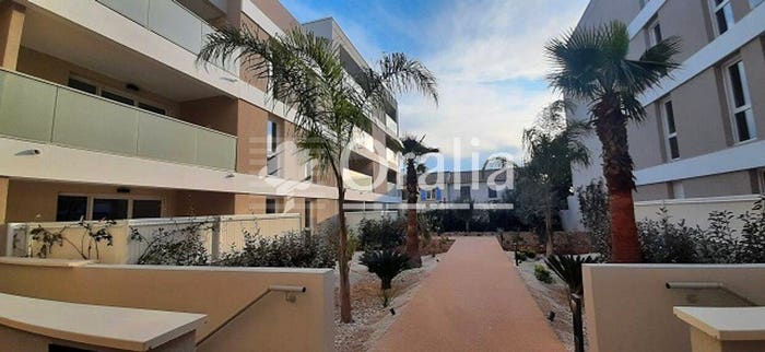 Beaucaire, Nîmes : Appartement 2 pièces à louer