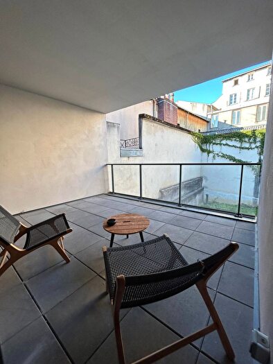 Appartement à louer - Centre-Hôtel de Ville, Limoges - 4 pièces - 2 chambres