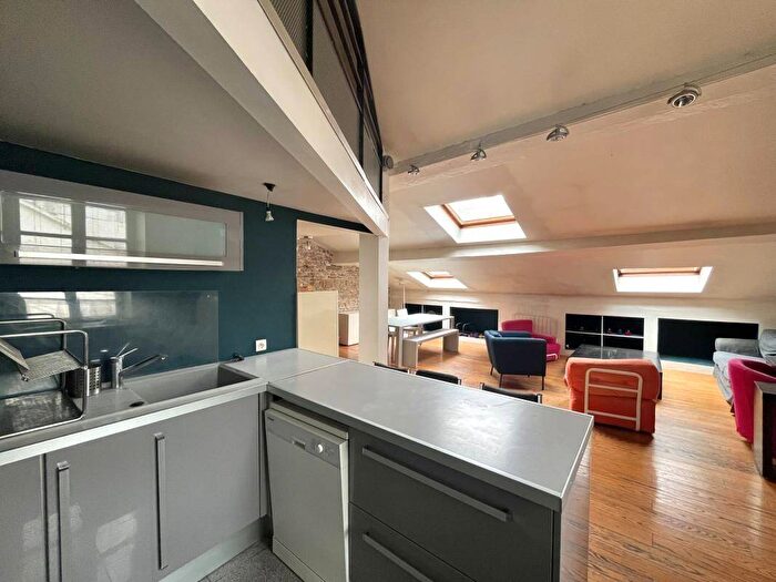 Appartement à louer - Terreaux, Lyon er arrondissement - 3 pièces - 2 chambres