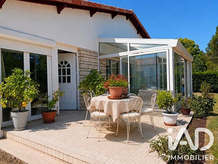 Maison 4 pièces à Saint-Jean-d'Angle, à vendre
