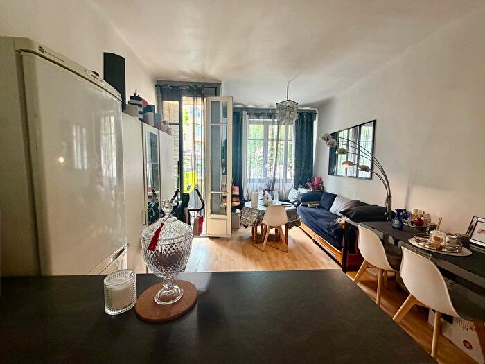 Appartement 1 pièce à Marseille 4ème, Cinq Avenues, à vendre