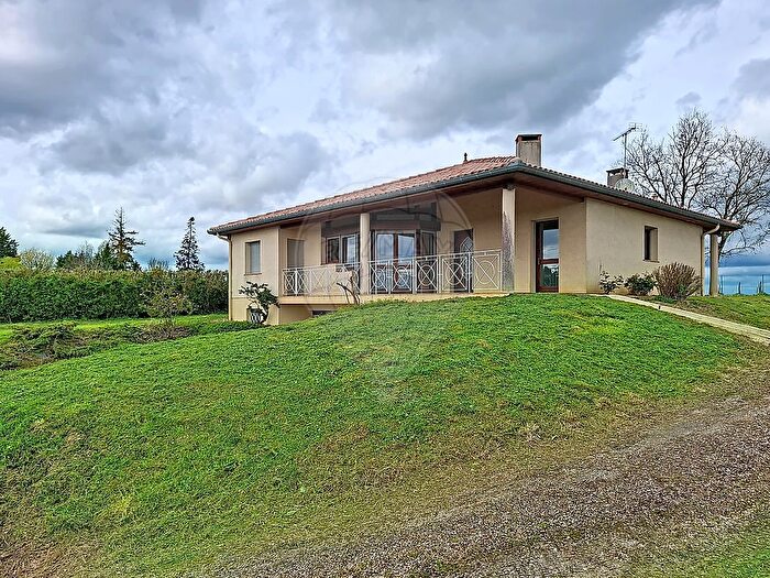 Maison à louer - Sainte-Croix-du-Mont - 5 pièces - 3 chambres