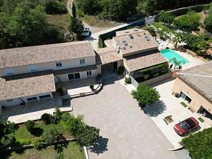 Maison 13 pièces à vendre à Fréjus, La Tour de Mare