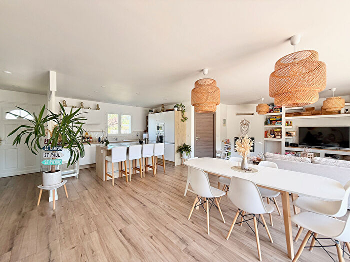Maison 5 pièces à Lugos, à vendre
