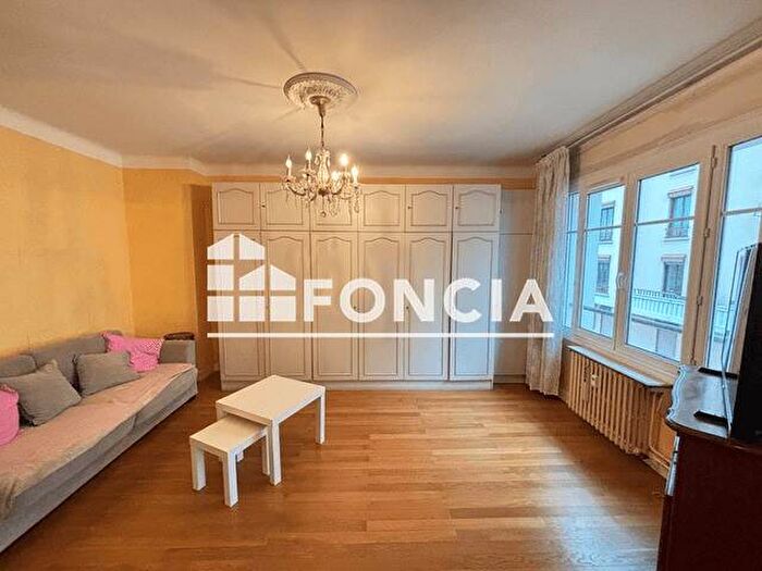 Appartement à louer - Saint Louis, Lyon ème arrondissement - 3 pièces - 2 chambres