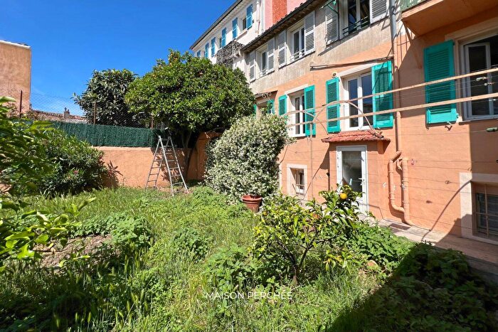 Appartement à louer - Boulevars-Gare-Saint Leger-Chabrand, Draguignan - 3 pièces - 2 chambres