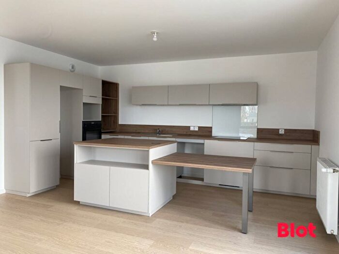 Appartement à louer - Chantepie - 4 pièces - 3 chambres